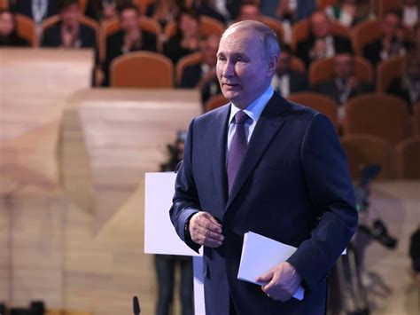 La Corte Penal Internacional Emite Una Orden De Arresto Contra Vladimir