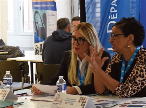 TOULON ème édition du salon Var emploi public Presse Agence