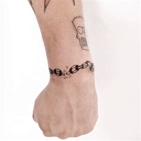 83 Stunning Wrist Tattoos For Best Inking To Try Psycho Tats
