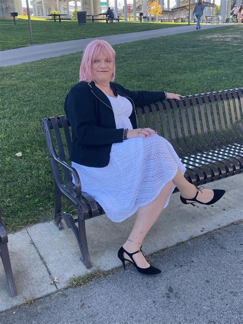 Sunday Walk In The Park Crossdresser Heaven