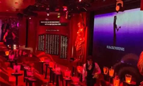 Lisa疯马秀内场演出照曝光！徐娇辣评，杨颖张嘉倪人设崩塌！ 知乎