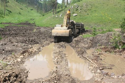 ХУУЛЬ БУСААР АШИГТ МАЛТМАЛ ОЛБОРЛОСОН ИРГЭДИЙН ҮЙЛ АЖИЛЛАГААГ ТАСЛАН