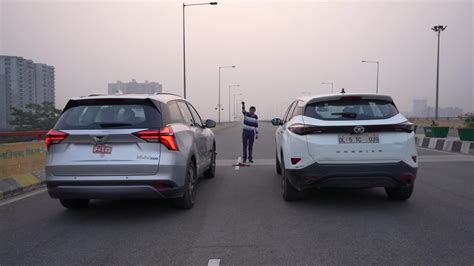 Mahindra Xuv700 And Tata Harrier Compete In Drag Race Video