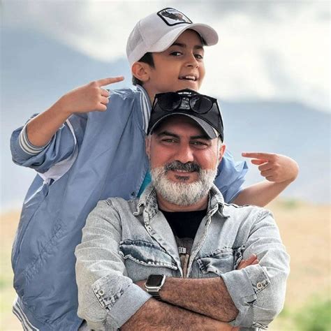 عکس رایان سرلک به همراه پدر واقعی اش چقدر شبیه مهدی سلطانی سریال پدر