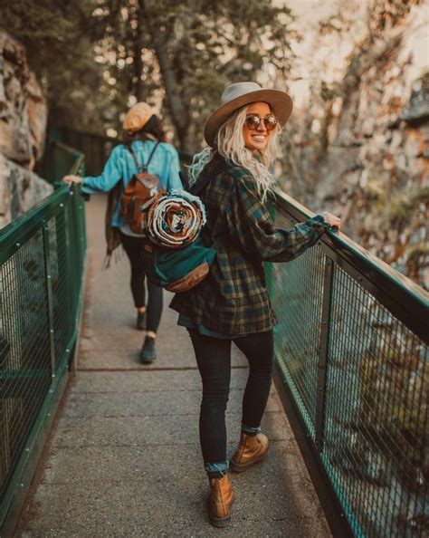 Cute Hiking Outfit Cute Adventuring Outfit Or Even A Cute Camping Outfit Just Love This Style