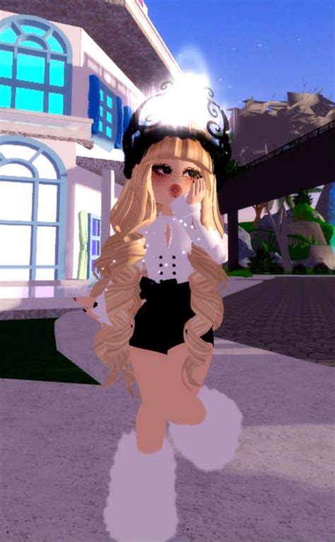 Pin By Feeling Cozy On Royale High🥰😍 Aesthetic Roblox Royale High