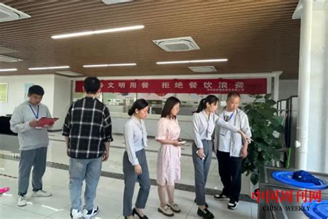 经开区开展西安北站环境卫生整治工作 中国周刊