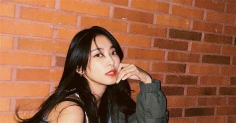 씨스타 출신 윤보라 민소매·재킷 하나만 걸쳐도 섹시