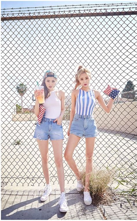 20 ไอเดียใส่ชุดว่ายน้ำให้ดูน่ารักๆ ไม่โป๊เกินไป Ladyissue เว็บรีวิวเครื่องสำอาง ชุมชนผู้หญิง