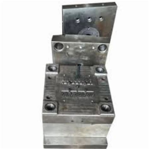 Silver Automotive Parts Plastic Injection Moulding Component At ₹ 60000