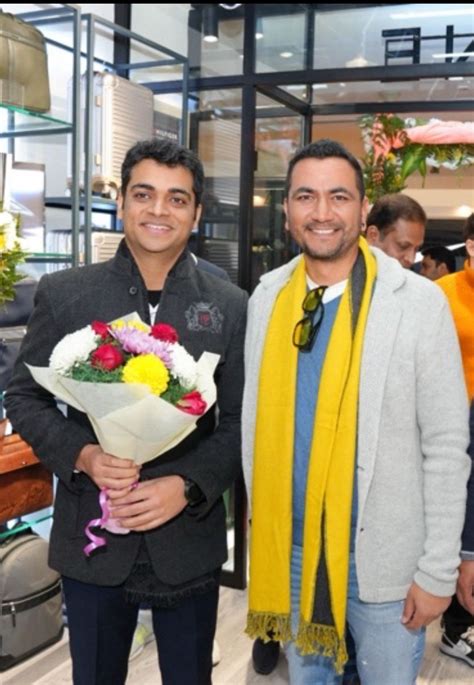 Prateek Maheshwari On Linkedin What A Day To Open Our 40th Store Of Bagline At Select City Walk