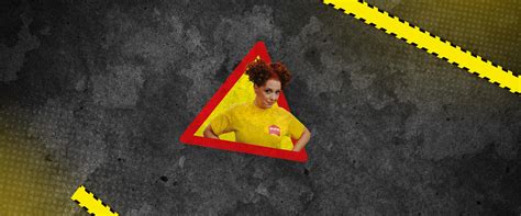 Maktv ΕΡΓΑΖΟΜΕΝΗ ΓΥΝΑΙΚΑ