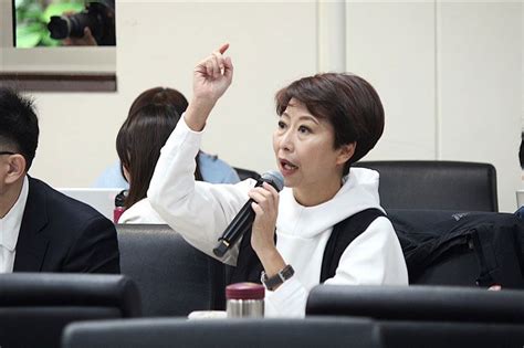 Tvbs民調／台南市長之爭！陳亭妃大勝謝龍介16 林俊憲、王定宇緊咬