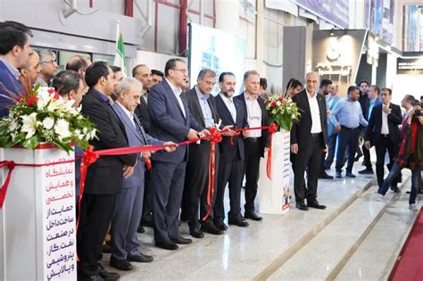 نمایش دستاوردهای فناورانه و بومی سازی شده هلدینگ سرمایه گذاری صنایع شیمیایی ایران