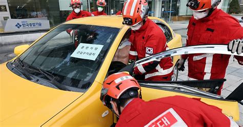 차량 내 요구조자 안전 구조 위해