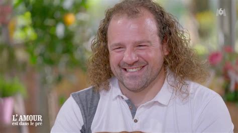 Guillaume Lauvergnat Lamour Est Dans Le Pré 2022 Biographie
