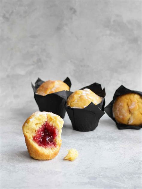 Muffins Clams Cakes