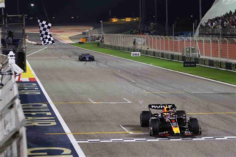 Max Verstappen Dominates Bahrain Gp As Fernando Alonso Takes 99th