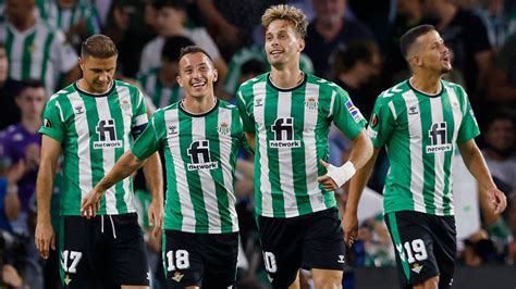 Andrés Guardado el sueño del PSV a sus casi 37 años