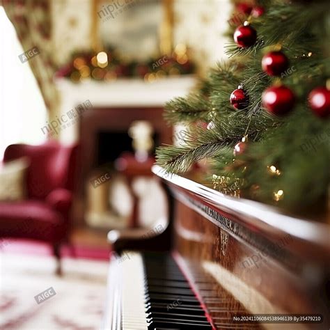 Ai创作图圣诞节音乐 温馨家园圣诞 圣诞节歌曲 音乐圣诞树 圣诞节气息 室内圣诞树 圣诞居家布置 温馨圣诞节 温馨圣诞 欧式圣诞风格 美式圣诞风格 节日家居 圣诞节室内圣诞树装饰 酒店圣诞