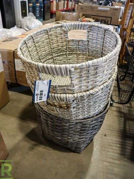 3 Assorted Baskets 18 X 135 New Roller Auctions