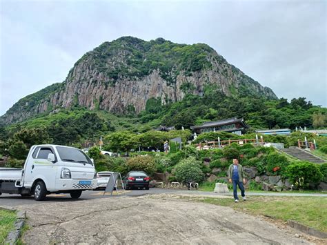 안덕 사계 순천미향 납품갔는데 번호표40번까지 꽉꽉 밀려드는손님들 장사할맛 나겠데요 간김에 친구네 용머리해안 주차장