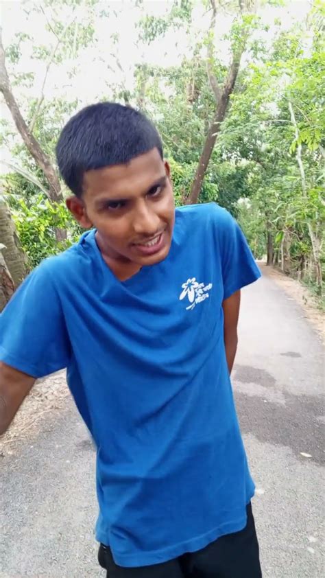 আমি যে খারাপ সেটা আমি জানি তুমি যে ভালো সেটার সার্টিফিকেট কোথায় ফানি