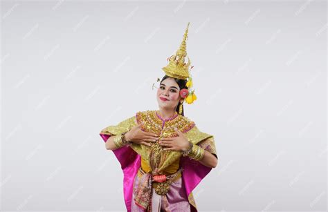 Free Photo Thailand Dancing In Masked Khon Benjakai On Gray Thai Art