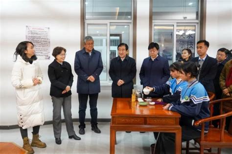 全国妇联党组书记、副主席、书记处第一书记黄晓薇在西和县调研澎湃号·政务澎湃新闻 The Paper