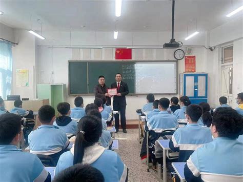 法治副校长进校园道里区法院第159次公众开放日—法治副校长走进校园澎湃号·政务澎湃新闻 The Paper