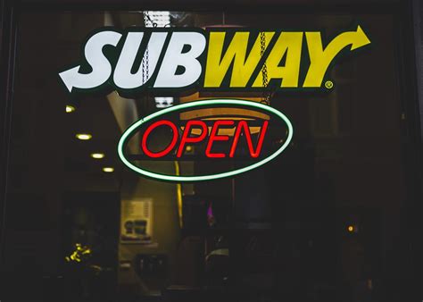 L Histoire Et La Signification Du Logo De Subway Free Logo Design