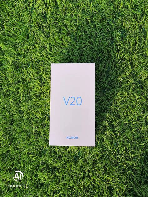 榮耀v20真機體驗出爐，榮耀v10無奈價格榮耀，友商：砸場！ 每日頭條