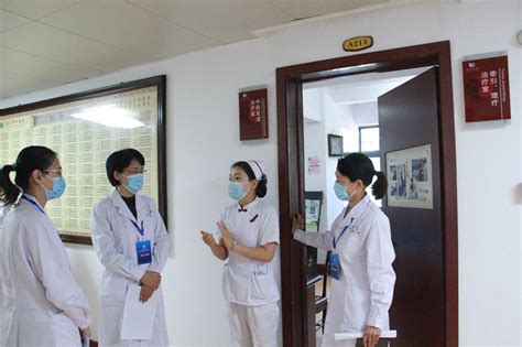 学思践悟 深学笃行 助力护理质量同质化发展——记河南省中医医院护理质量控制中心豫南区域开展工作纪实（四） 中医护理质量与安全 护理