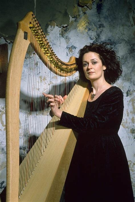 Áine Minogue Iheart