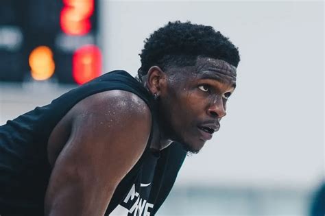 Dirigente do Timberwolves revela quesito em que espera evolução de