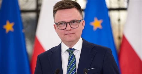 Orędzie marszałka Sejmu Szymon Hołownia idzie czas flagi Wiadomości