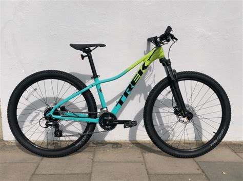 Does A Downward Curved Top Tube Like This One Mean That This Bike Is