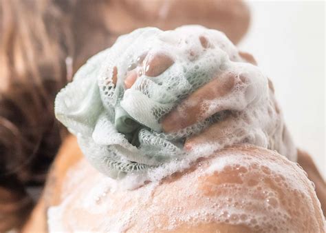 Bar Soap Vs Body Wash Dermatologists Explain The Differences