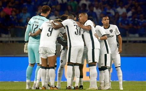 Jornalista Alerta Para Queda De Rendimento Do Botafogo Mas Descarta