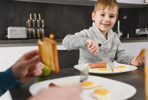 孩子被食物噎到该怎么办快来学习 知乎