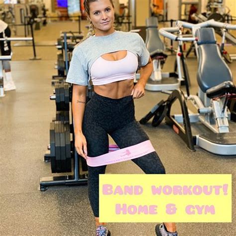 Suzieb Fitness Suzie Kb Fotos Y Videos De Instagram Band Workout Workout Glute Bands