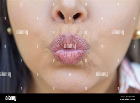 What Do Pouty Lips Look Like