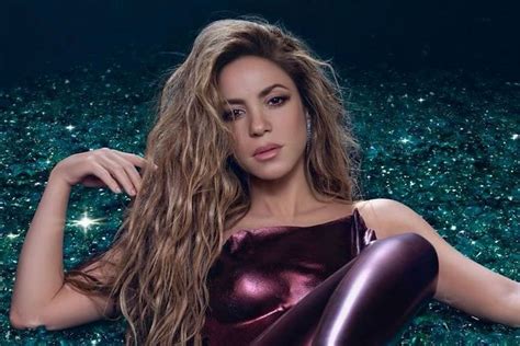 A Loba vem aí Shakira anuncia shows no Brasil saiba quando e valores