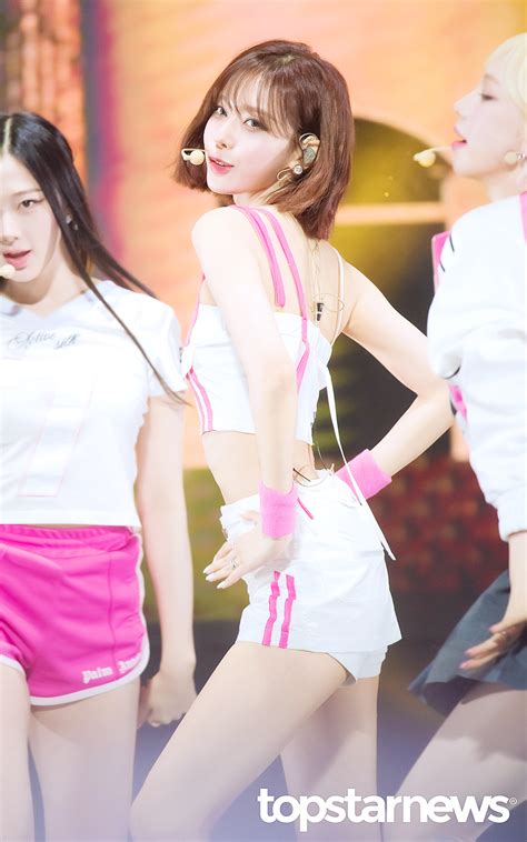 에스파aespa 윈터 앙큼한 몸매 뽐내기 기자간담회 Hd포토 네이트 뉴스