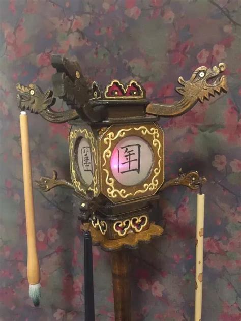 傳統燈彩創新全手工木藝宮燈毛筆架 每日頭條