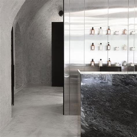 Gin Design Group Creates Radial Layout For Treadwell Barbershop