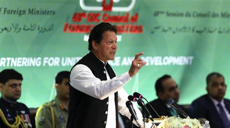 Pak Pm Imran Khan Summons Nsc Meeting Ahead Of No Confidence Vote