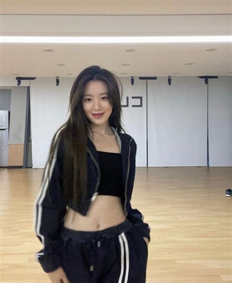 blip 231022 슈화 미연 인스타