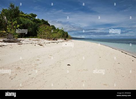 An Idyllic White Sand Beach Of Tiny Mantigue Island Near Camiguin In