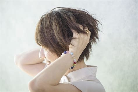 「前髪が割れる」原因と対処法｜ひと手間でお悩み解消！ Preciousjp（プレシャス）